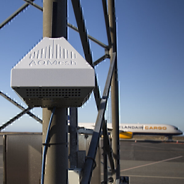 Five AQMesh pods measure volcanic emissions around Keflavik airport ...